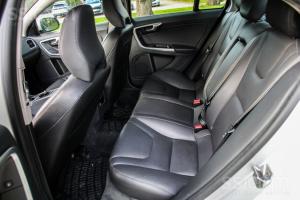 Volvo S60 2016 in Riga, with an engine capacity of 1.60 L and mileage of 177 thousand km for 9100 €, photo 10 on AUTOMOTO.COM.LV