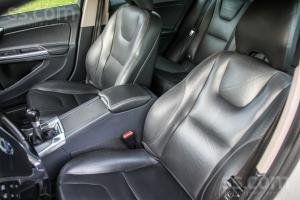 Volvo S60 2016 in Riga, with an engine capacity of 1.60 L and mileage of 177 thousand km for 9100 €, photo 12 on AUTOMOTO.COM.LV