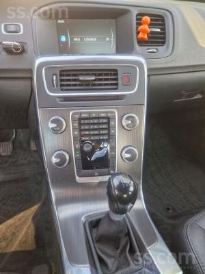 Volvo S60 2016 in Riga, with an engine capacity of 1.60 L and mileage of 177 thousand km for 9100 €, photo 15 on AUTOMOTO.COM.LV