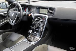 Volvo S60 2016 in Kaunas, with an engine capacity of 2.00 L and mileage of 157 thousand km for 9200 €, photo 10 on AUTOMOTO.COM.LV