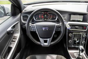 Volvo S60 2016 in Kaunas, with an engine capacity of 2.00 L and mileage of 157 thousand km for 9200 €, photo 11 on AUTOMOTO.COM.LV