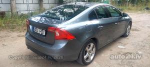 Volvo S60 2016 in Tallinn, with an engine capacity of 2.00 L and mileage of 170 thousand km for 9300 €, photo 4 on AUTOMOTO.COM.LV