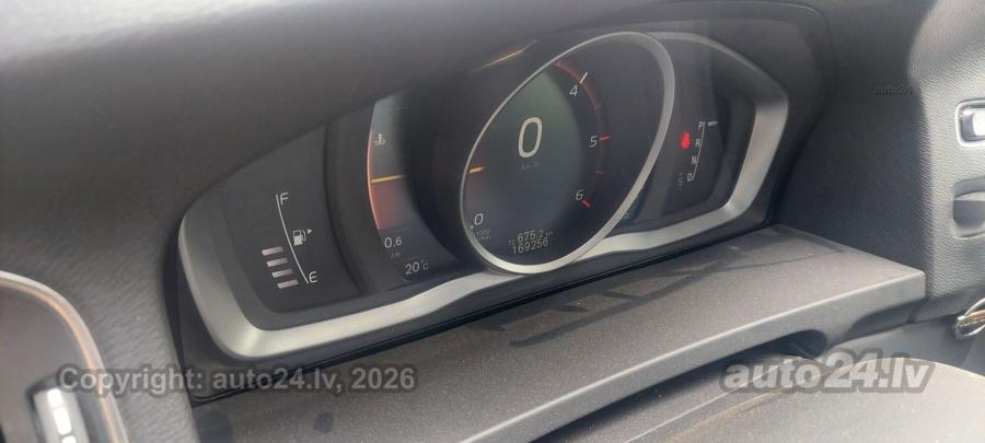 Volvo S60 2016 in Tallinn, with an engine capacity of 2.00 L and mileage of 170 thousand km for 9300 €, photo 7 on AUTOMOTO.COM.LV