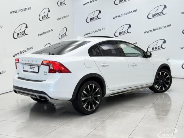 Volvo S60 2016 Viļņa, ar dzinēja tilpumu 2.40 L un nobraukumu 154 tūkst. km par 13750 €, foto 3 vietnē AUTOMOTO.COM.LV