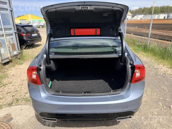 Volvo S60 2017 Rīga, ar dzinēja tilpumu 2.00 L un nobraukumu 265 tūkst. km par 9995 €, foto 5 vietnē AUTOMOTO.COM.LV