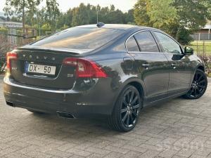 Volvo S60 2017 Rīga, ar dzinēja tilpumu 2.00 L un nobraukumu 142 tūkst. km par 11390 €, foto 3 vietnē AUTOMOTO.COM.LV