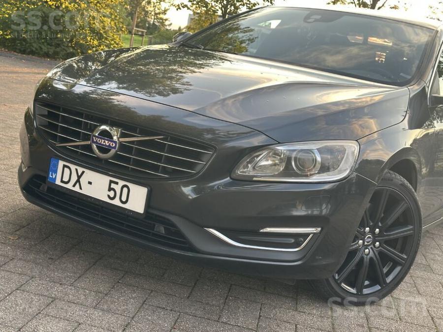 Volvo S60 2017 Rīga, ar dzinēja tilpumu 2.00 L un nobraukumu 142 tūkst. km par 11390 €, foto 6 vietnē AUTOMOTO.COM.LV