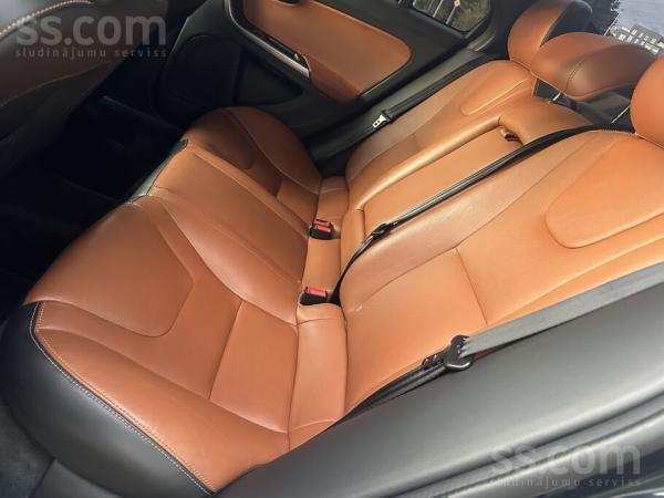Volvo S60 2017 Rīga, ar dzinēja tilpumu 2.00 L un nobraukumu 142 tūkst. km par 11390 €, foto 10 vietnē AUTOMOTO.COM.LV