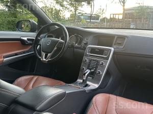 Volvo S60 2017 Rīga, ar dzinēja tilpumu 2.00 L un nobraukumu 142 tūkst. km par 11390 €, foto 12 vietnē AUTOMOTO.COM.LV