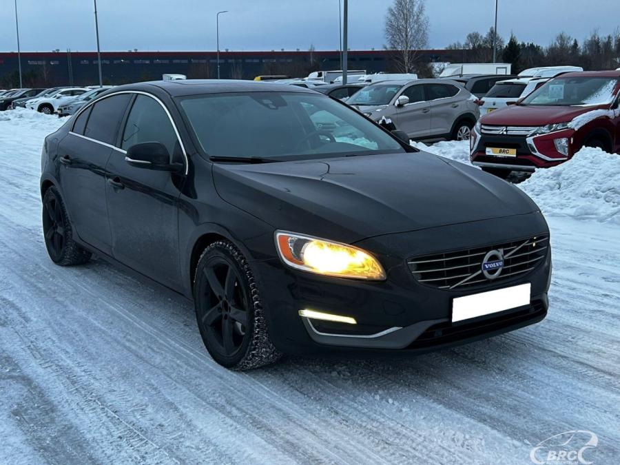Volvo S60 2018 Viļņa, ar dzinēja tilpumu 1.97 L un nobraukumu 157 tūkst. km par 9900 €, foto 3 vietnē AUTOMOTO.COM.LV