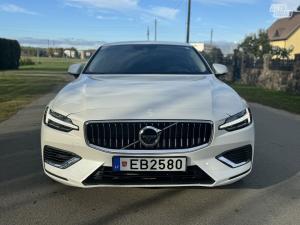 Volvo S60 2021 Mažeikiai, ar dzinēja tilpumu 2.00 L un nobraukumu 10 tūkst. km par 30000 €, foto 3 vietnē AUTOMOTO.COM.LV