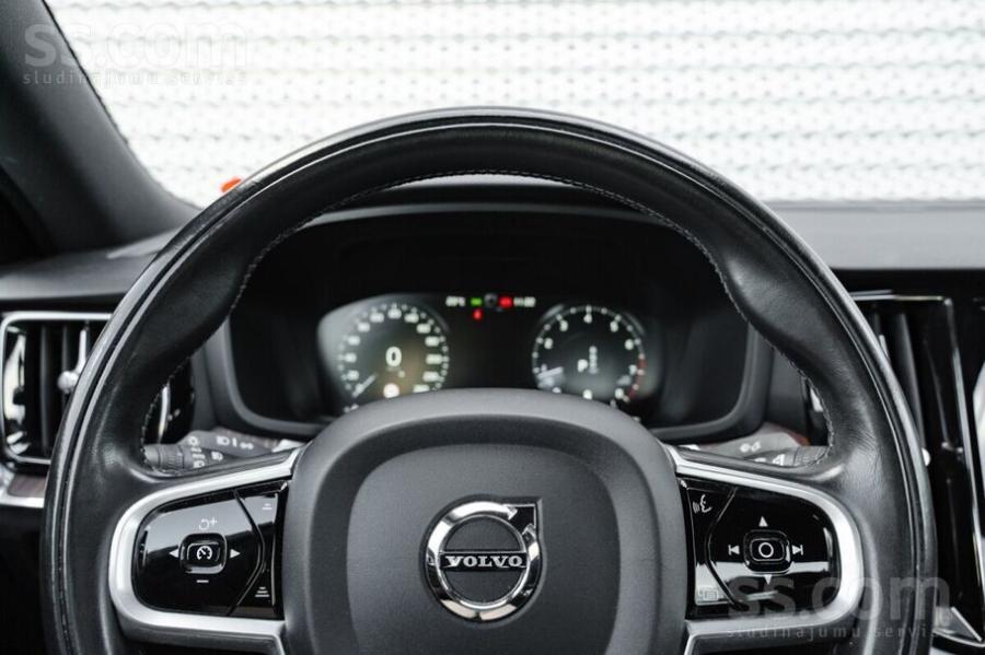 Volvo S60 2021 Rīga, ar dzinēja tilpumu 2.00 L un nobraukumu 100 tūkst. km par 23550 €, foto 13 vietnē AUTOMOTO.COM.LV