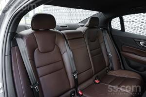 Volvo S60 2021 Rīga, ar dzinēja tilpumu 2.00 L un nobraukumu 100 tūkst. km par 23550 €, foto 26 vietnē AUTOMOTO.COM.LV