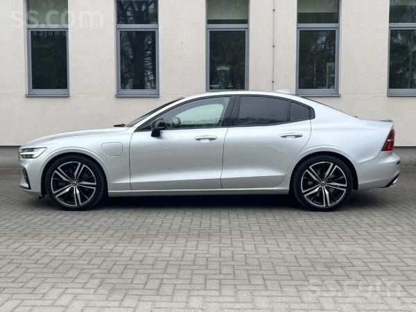 Volvo S60 2021 Jelgava, ar dzinēja tilpumu 2.00 L un nobraukumu 0 tūkst. km par 22990 €, foto 7 vietnē AUTOMOTO.COM.LV
