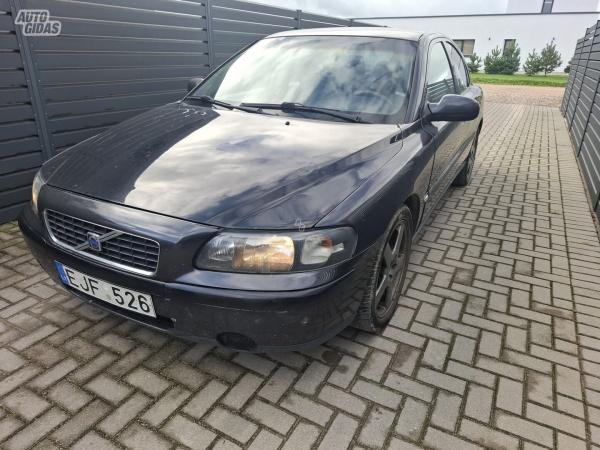 Volvo S60 2021 in Klaipeda, with an engine capacity of 2.40 L and mileage of 390 thousand km for 600 €, photo 1 on AUTOMOTO.COM.LV
