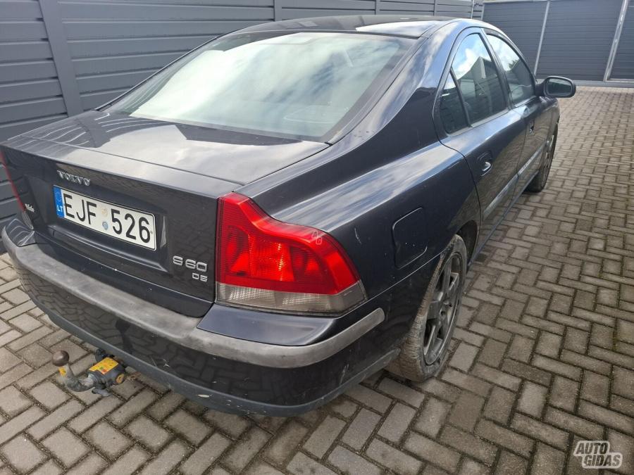 Volvo S60 2021 Klaipėda, ar dzinēja tilpumu 2.40 L un nobraukumu 390 tūkst. km par 600 €, foto 4 vietnē AUTOMOTO.COM.LV