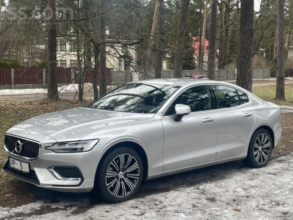 Volvo S60 2022 Rīga, ar dzinēja tilpumu 2.00 L un nobraukumu 24 tūkst. km par 35000 €, foto 1 vietnē AUTOMOTO.COM.LV