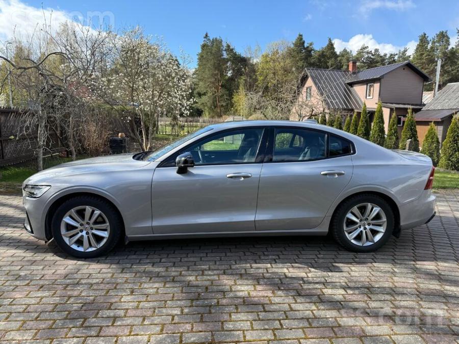 Volvo S60 2023 Rīga, ar dzinēja tilpumu 2.00 L un nobraukumu 31 tūkst. km par 36900 €, foto 3 vietnē AUTOMOTO.COM.LV