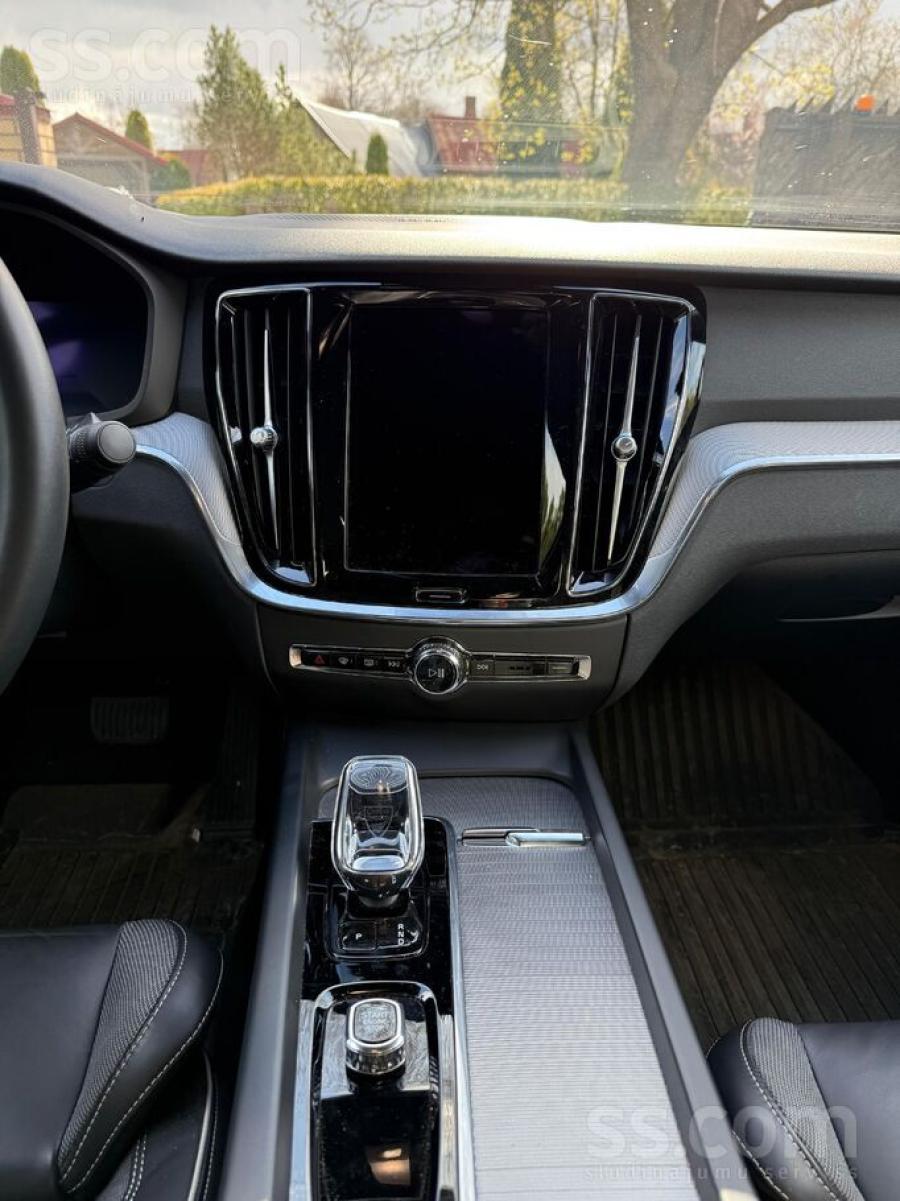 Volvo S60 2023 Rīga, ar dzinēja tilpumu 2.00 L un nobraukumu 31 tūkst. km par 36900 €, foto 5 vietnē AUTOMOTO.COM.LV