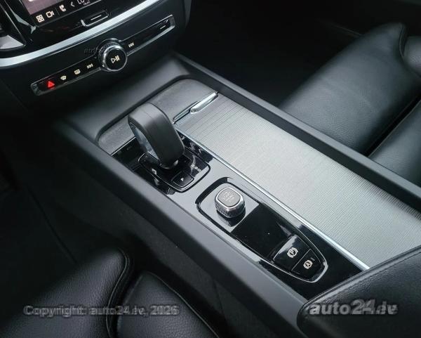 Volvo S60 2023 Tallina, ar dzinēja tilpumu 2.00 L un nobraukumu 0 tūkst. km par 16900 €, foto 10 vietnē AUTOMOTO.COM.LV