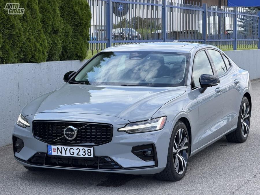 Volvo S60 2025 in Vilnius, with an engine capacity of 2.00 L and mileage of 22 thousand km for 30000 €, photo 1 on AUTOMOTO.COM.LV