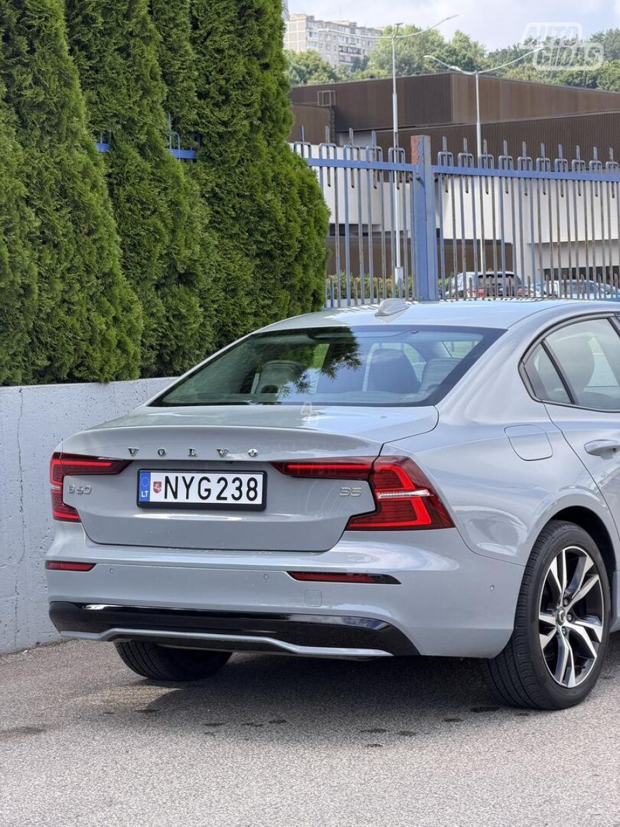 Volvo S60 2025 in Vilnius, with an engine capacity of 2.00 L and mileage of 22 thousand km for 30000 €, photo 7 on AUTOMOTO.COM.LV