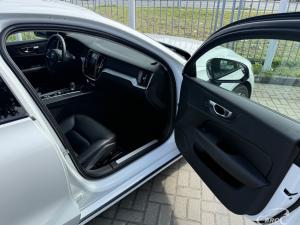 Volvo S60 2025 in Klaipeda, with an engine capacity of 1.97 L and mileage of 25 thousand km for 30900 €, photo 4 on AUTOMOTO.COM.LV