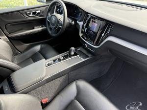 Volvo S60 2025 in Klaipeda, with an engine capacity of 1.97 L and mileage of 25 thousand km for 30900 €, photo 5 on AUTOMOTO.COM.LV