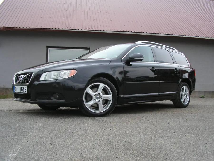 Volvo S60 2012 Sigulda, ar dzinēja tilpumu 2.00 L un nobraukumu 306 tūkst. km par 6350 €, foto 1 vietnē AUTOMOTO.COM.LV