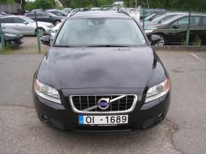 Volvo S60 2012 Sigulda, ar dzinēja tilpumu 2.00 L un nobraukumu 306 tūkst. km par 6350 €, foto 6 vietnē AUTOMOTO.COM.LV