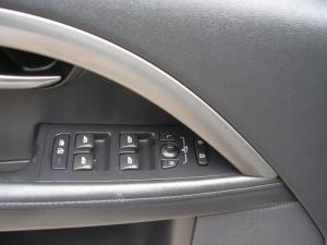 Volvo S60 2012 Sigulda, ar dzinēja tilpumu 2.00 L un nobraukumu 306 tūkst. km par 6350 €, foto 18 vietnē AUTOMOTO.COM.LV