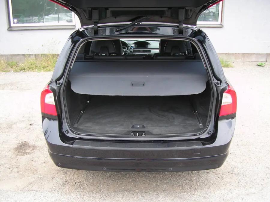 Volvo S60 2012 Sigulda, ar dzinēja tilpumu 2.00 L un nobraukumu 306 tūkst. km par 6350 €, foto 23 vietnē AUTOMOTO.COM.LV