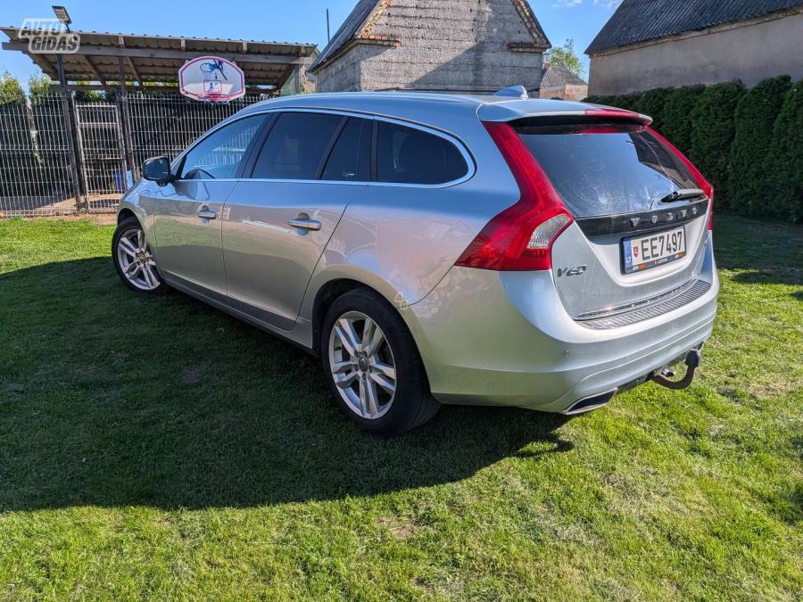 Volvo S60 2013 in Radviliskis, with an engine capacity of 2.40 L and mileage of 317 thousand km for 6500 €, photo 7 on AUTOMOTO.COM.LV