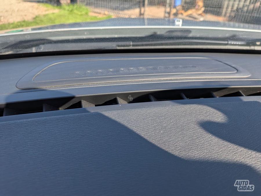 Volvo S60 2013 in Radviliskis, with an engine capacity of 2.40 L and mileage of 317 thousand km for 6500 €, photo 19 on AUTOMOTO.COM.LV
