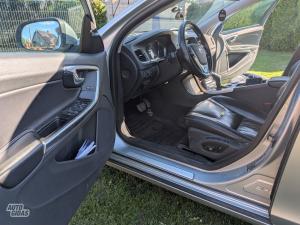 Volvo S60 2013 in Radviliskis, with an engine capacity of 2.40 L and mileage of 317 thousand km for 6500 €, photo 23 on AUTOMOTO.COM.LV