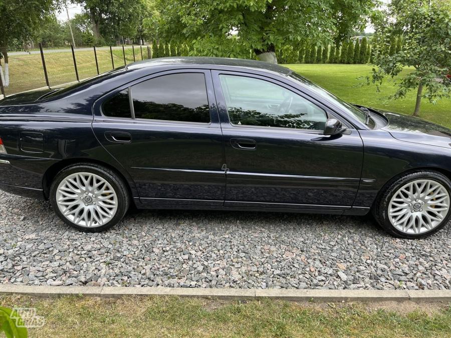 Violet Volvo S60 2005 in Prienai, with an engine capacity of 2.40 L and mileage of 256 thousand km for 3650 €, photo 10 on AUTOMOTO.COM.LV