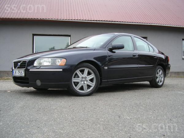 Violets Volvo S60 2006 Rīga, ar dzinēja tilpumu 2.40 L un nobraukumu 0 tūkst. km par 1950 €, foto 1 vietnē AUTOMOTO.COM.LV