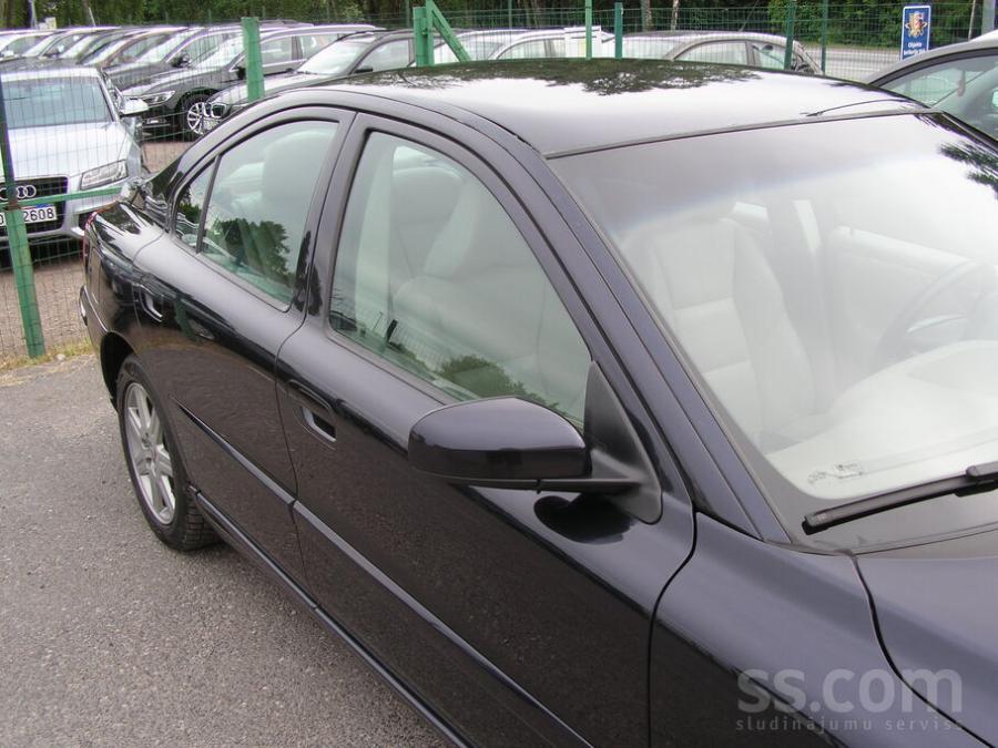 Фиолетовый Вольво С60 2006 в Рига, объемом двигателя 2.40 л и пробегом 0 тыс. км за 1950 €, фото 12 на AUTOMOTO.COM.LV