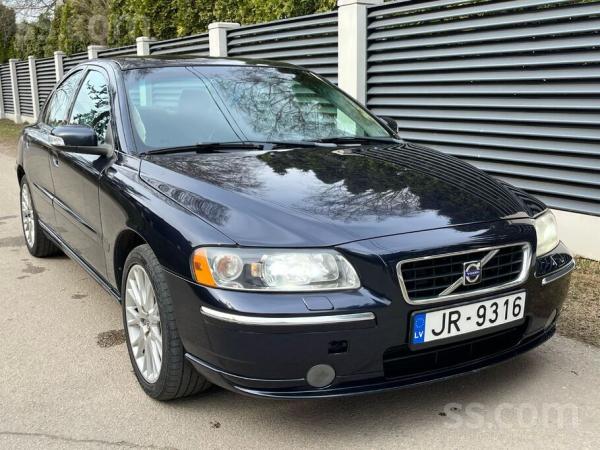 Violet Volvo S60 2007 in Riga, with an engine capacity of 2.40 L and mileage of 0 thousand km for 1750 €, photo 3 on AUTOMOTO.COM.LV