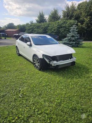 White Volvo S60 2016 in Taurage, with an engine capacity of 2.50 L and mileage of 158 thousand km for 6500 €, photo 3 on AUTOMOTO.COM.LV
