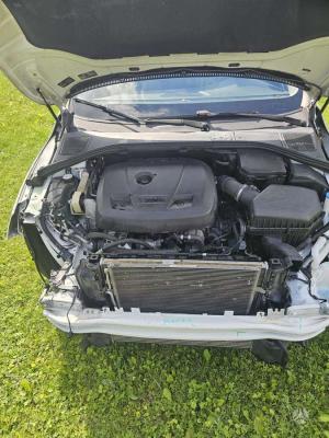 White Volvo S60 2016 in Taurage, with an engine capacity of 2.50 L and mileage of 158 thousand km for 6500 €, photo 14 on AUTOMOTO.COM.LV