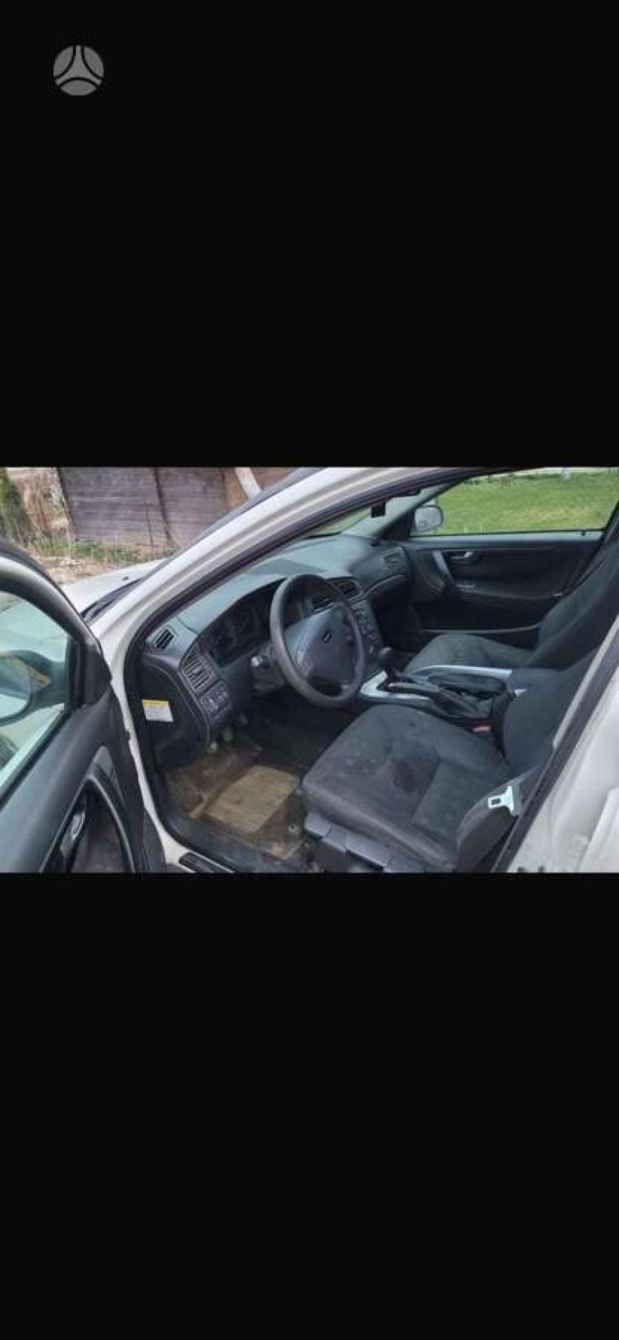 Balts Volvo S60 2002 Viļņa, ar dzinēja tilpumu 2.40 L un nobraukumu 387 tūkst. km par 550 €, foto 5 vietnē AUTOMOTO.COM.LV