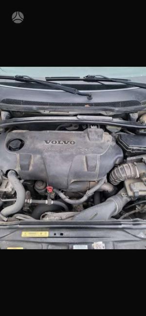 Balts Volvo S60 2002 Viļņa, ar dzinēja tilpumu 2.40 L un nobraukumu 387 tūkst. km par 550 €, foto 7 vietnē AUTOMOTO.COM.LV