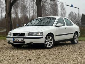 White Volvo S60 2003 in Jelgava, with an engine capacity of 2.40 L and mileage of 295 thousand km for 1990 €, photo  on AUTOMOTO.COM.LV
