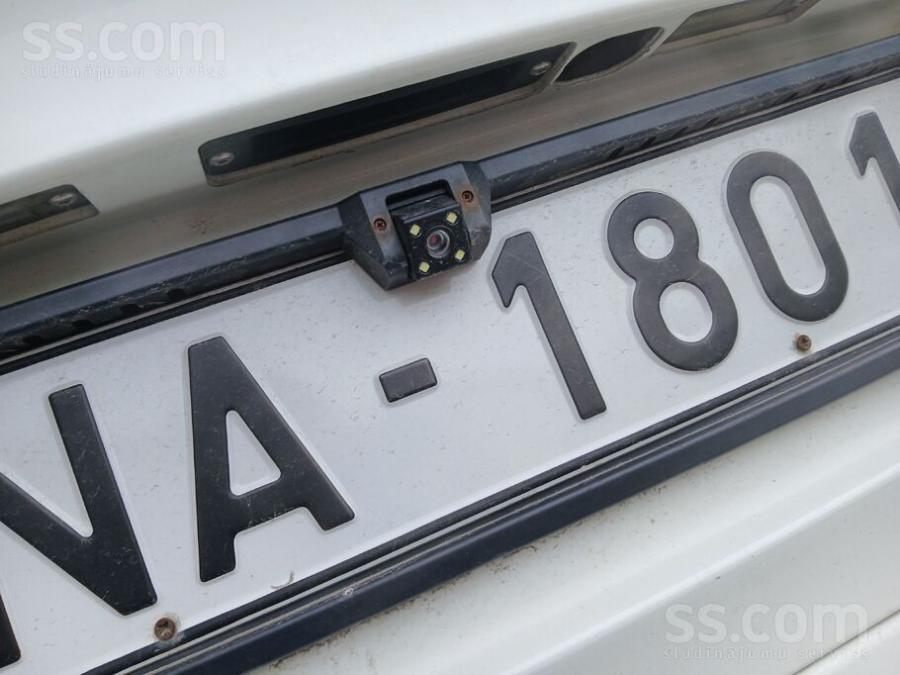 Balts Volvo S60 2004 Rīga, ar dzinēja tilpumu 2.50 L un nobraukumu 254 tūkst. km par 1250 €, foto 7 vietnē AUTOMOTO.COM.LV