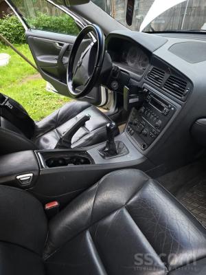 Balts Volvo S60 2005 Rīga, ar dzinēja tilpumu 2.40 L un nobraukumu 315 tūkst. km par 850 €, foto 13 vietnē AUTOMOTO.COM.LV