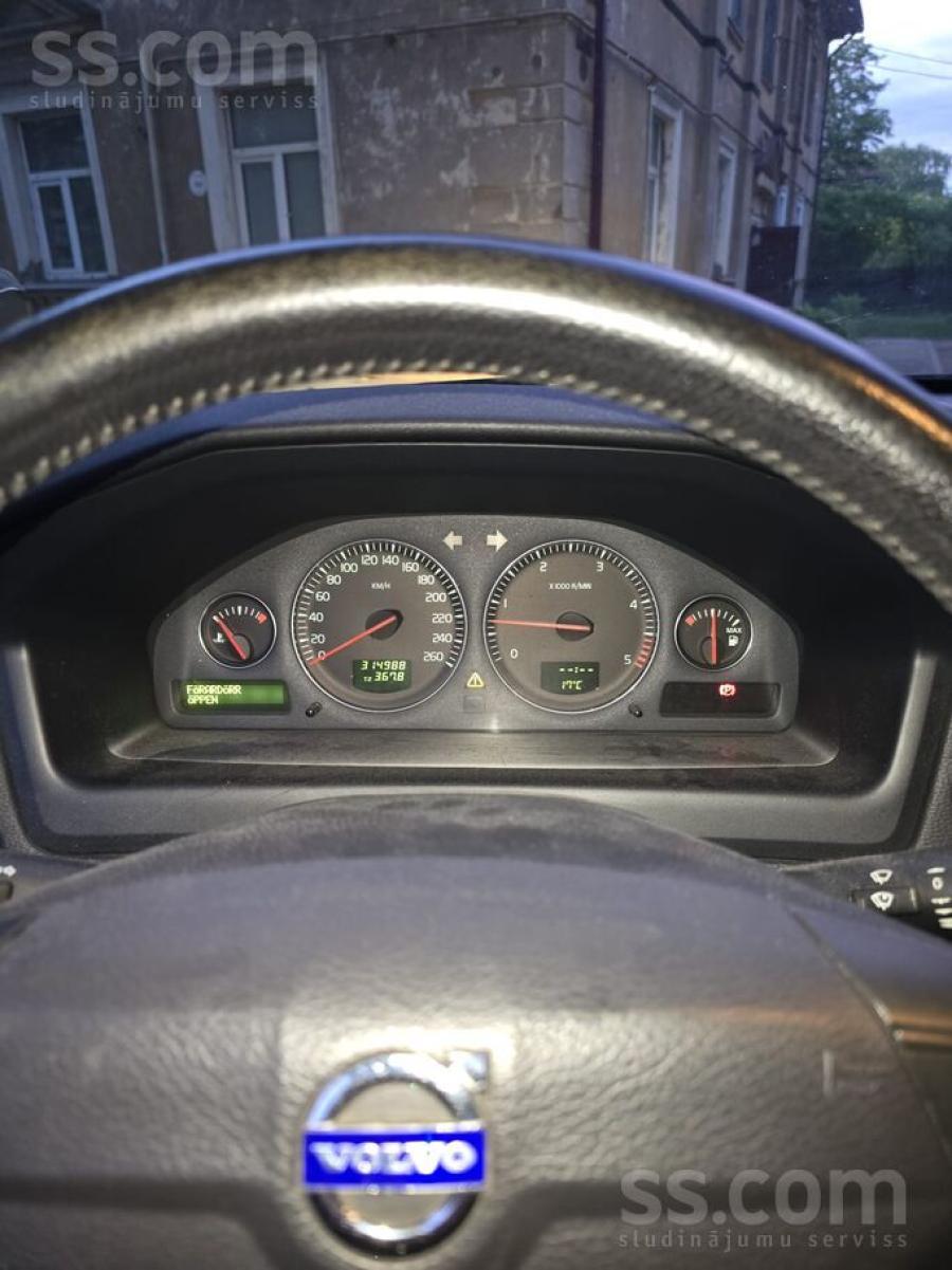 Balts Volvo S60 2005 Rīga, ar dzinēja tilpumu 2.40 L un nobraukumu 315 tūkst. km par 850 €, foto 15 vietnē AUTOMOTO.COM.LV