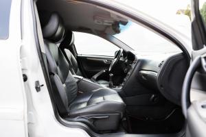 Balts Volvo S60 2006 Rīga, ar dzinēja tilpumu 2.40 L un nobraukumu 335 tūkst. km par 1350 €, foto 15 vietnē AUTOMOTO.COM.LV