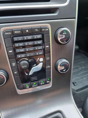 Balts Volvo S60 2010 Alīta, ar dzinēja tilpumu 2.00 L un nobraukumu 259 tūkst. km par 4800 €, foto 17 vietnē AUTOMOTO.COM.LV
