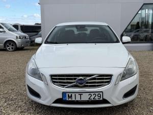 Balts Volvo S60 2010 Šauļi, ar dzinēja tilpumu 1.98 L un nobraukumu 371 tūkst. km par 3300 €, foto 3 vietnē AUTOMOTO.COM.LV